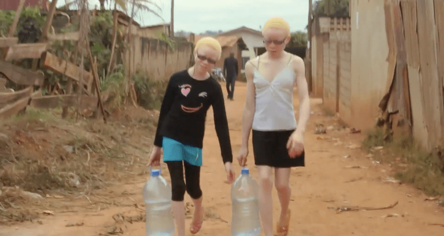 PEOPLE : Merveille et Grâce Essomè, complémentaires et distinctes | Le ...